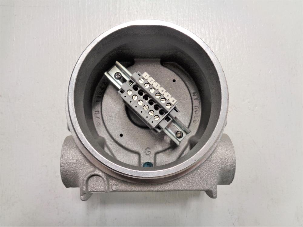 Akron Electric 6-Wire Junction Box, #2441-0022