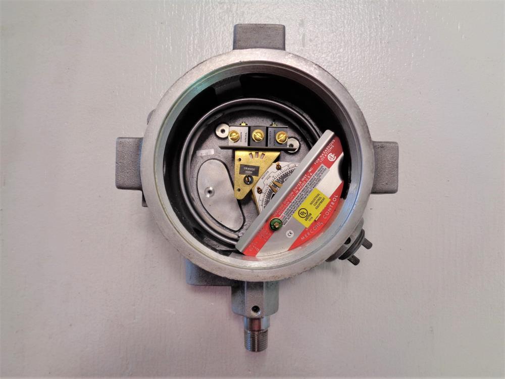 Mercoid Bourdon Tube Pressure Switch DAH-7031-153-4