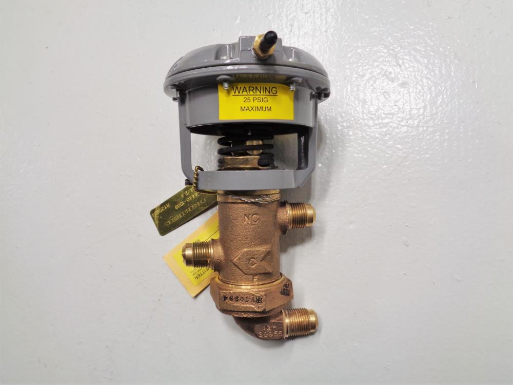 Johnson Controls 1/2" NPT 3-Way Control Valve V-4440-1008 w/ Actuator V ...