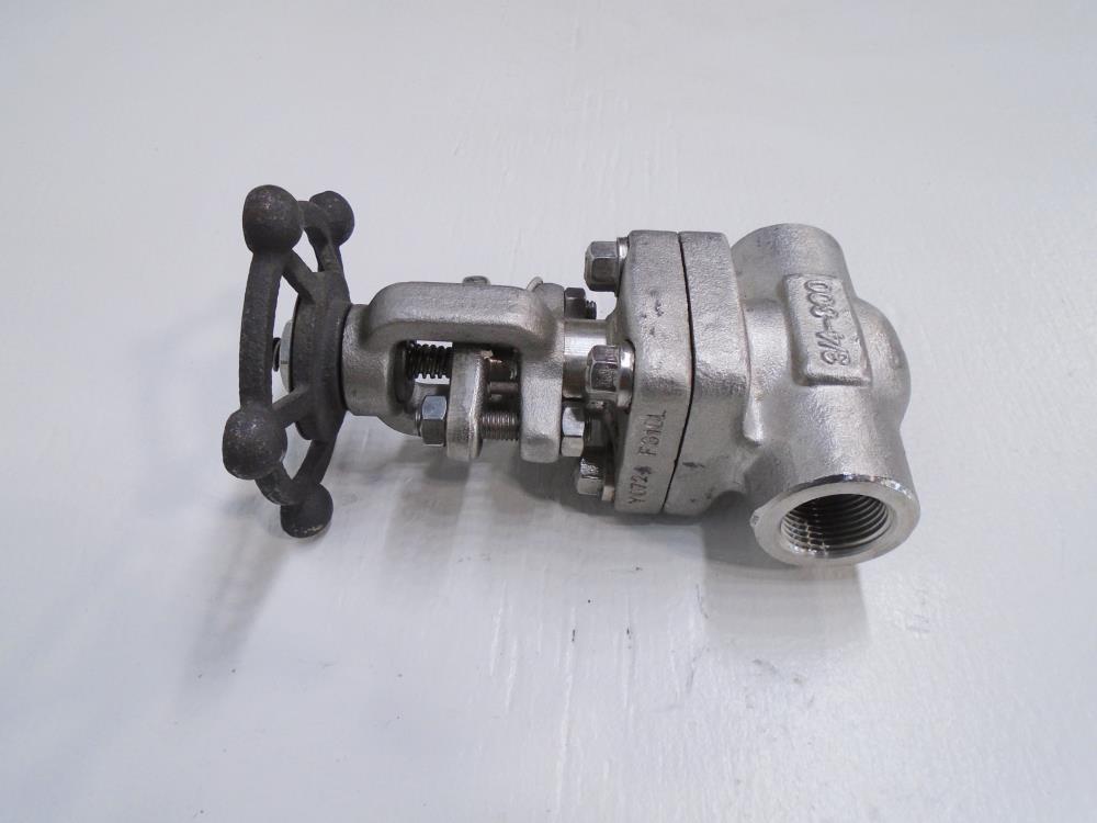 Lot of (3) Warren Stainless Gate Valves, 3/4" NPT and 1" Socketweld ...