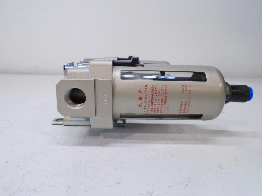 SMC Filter Regulator Lubricator Assembly AC40-04DE, AF40-04D, AR40-04E ...