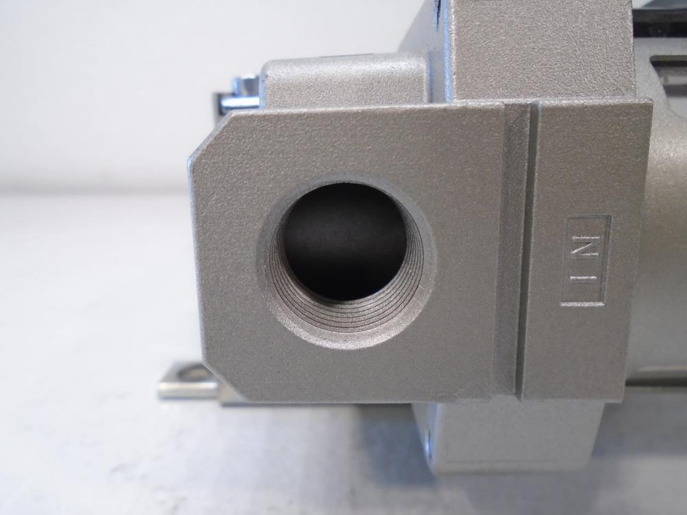 SMC Filter Regulator Lubricator Assembly AC40-04DE, AF40-04D, AR40-04E ...