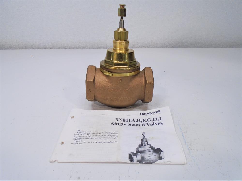 Honeywell 2" NPT Bronze 2-Way Single Seated Steam Valve V5011G 1103 1