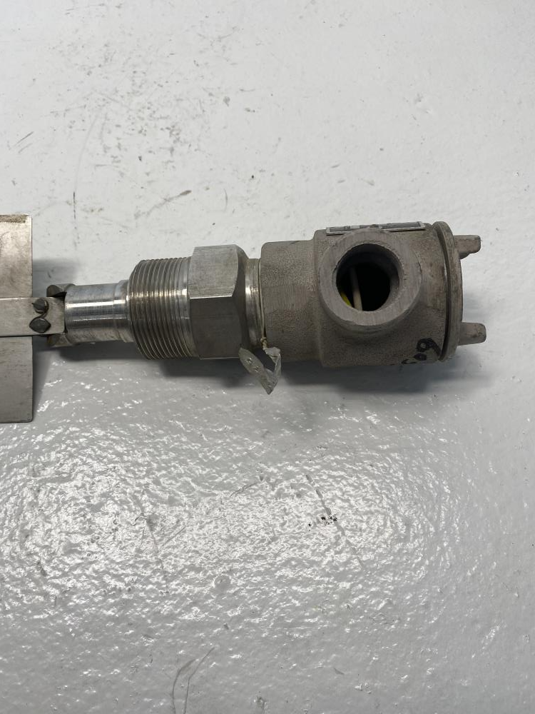 W. E. Anderson Flotect Explosion Proof Flow Switch, V4-SS
