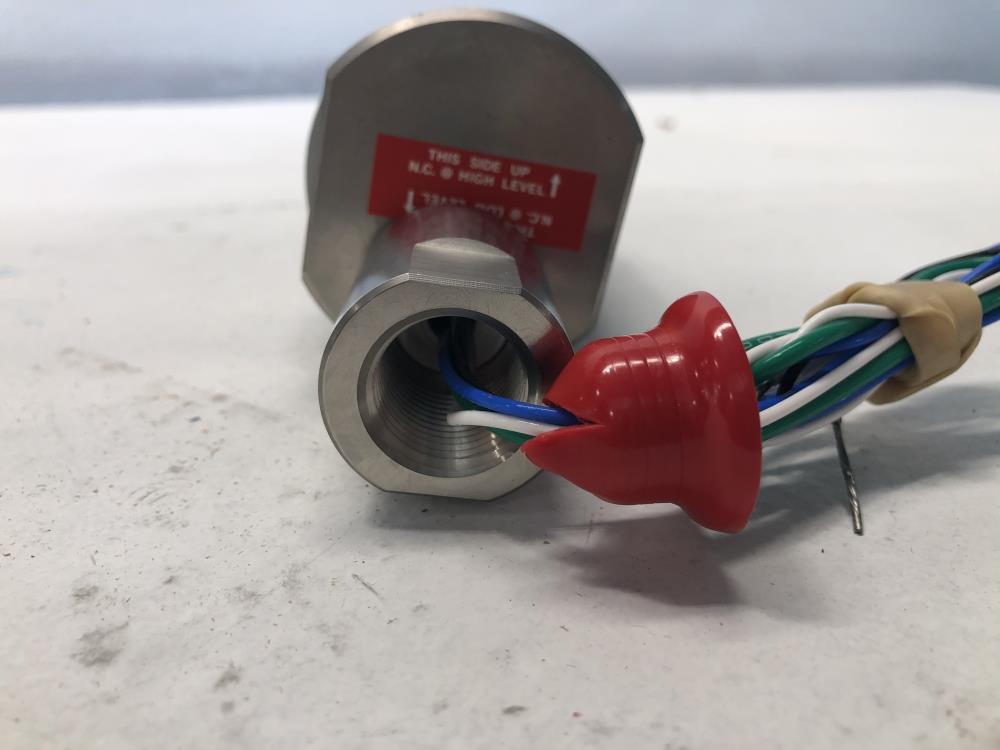 SOR Inc. Side Mounted Level Switch Model# 1510B-G2A-C-W1-ES-C1CS