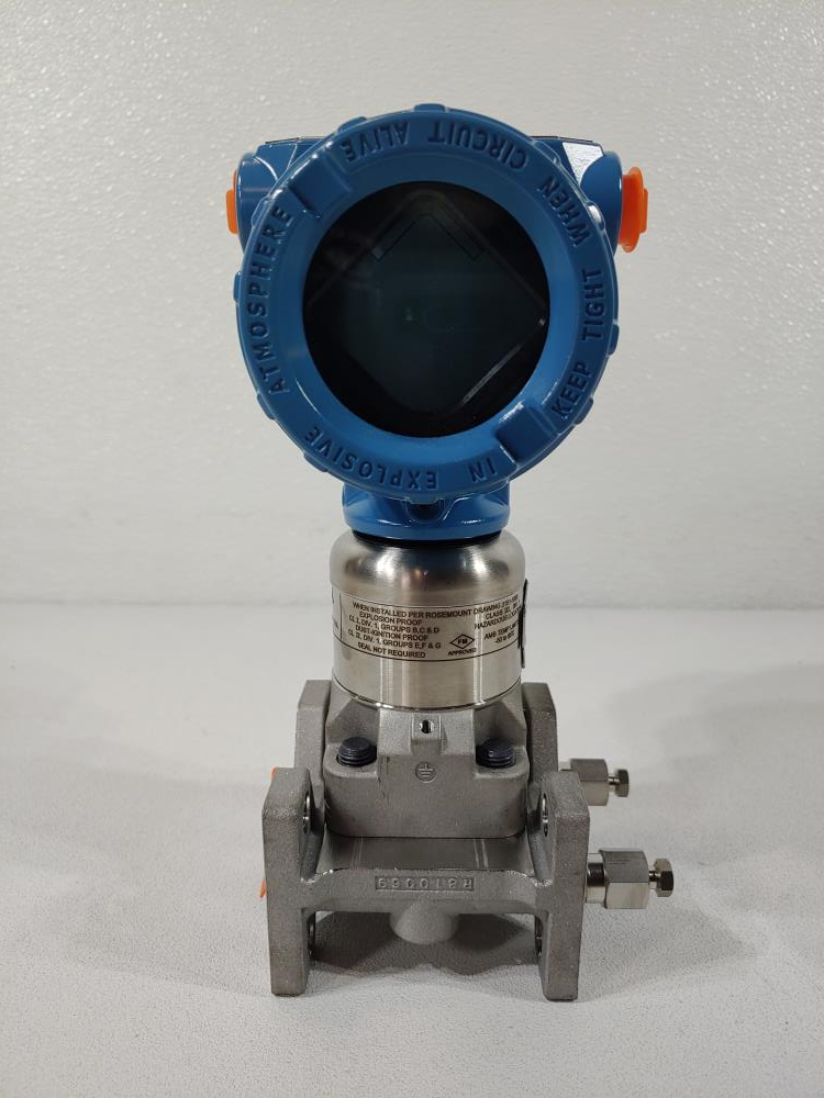 Rosemount 3051 Smart Pressure Transmitter Model 3051S2CD3A2F12AB1E5L4M5Q8D0