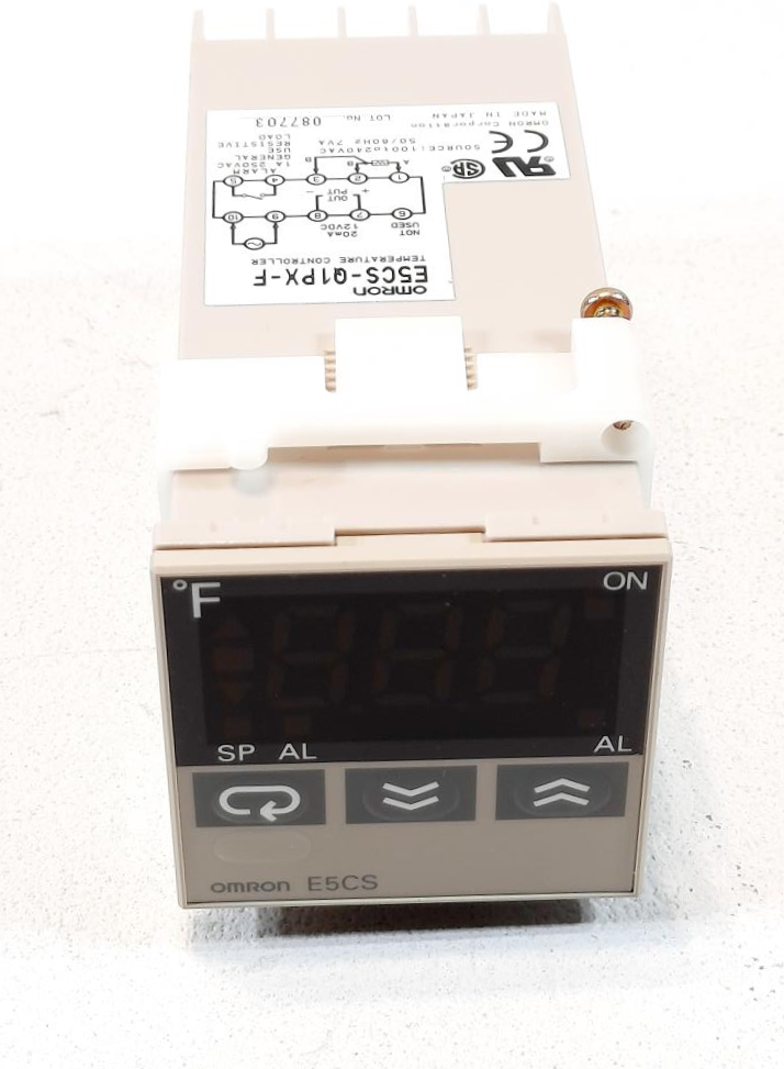 Omron Temperature Controller E5CS-Q1PX-F