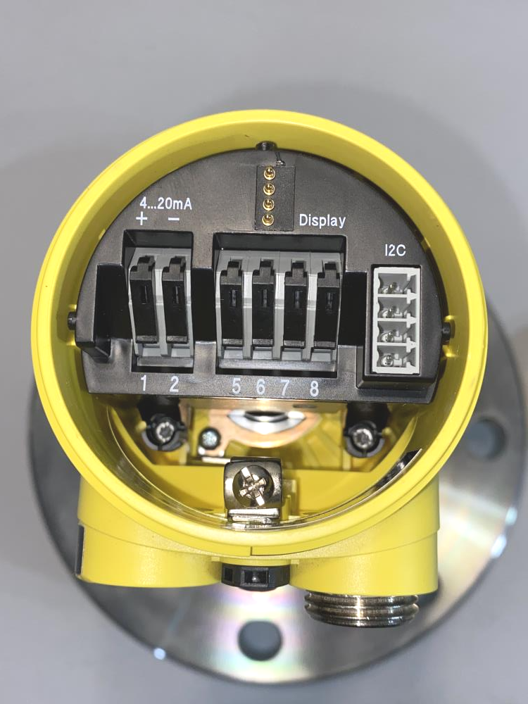 VegaFlex67 Level sensor FX67.UXXAKAHKNXX w/ 4" 150# Stainless Steel Flange