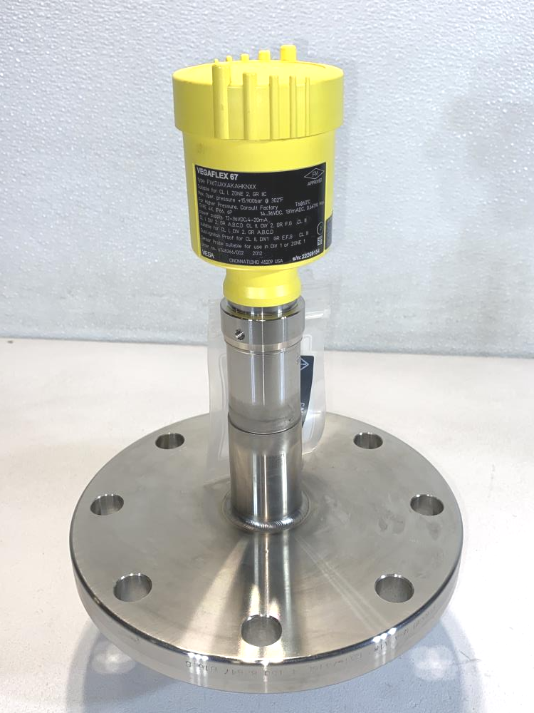 VegaFlex67 Level sensor FX67.UXXAKAHKNXX w/ 4" 150# Stainless Steel Flange