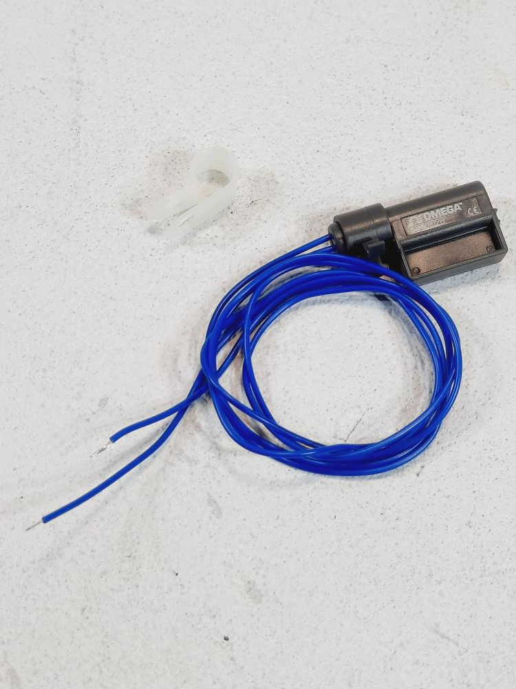 Lot of (5) Omega Air Flow Monitor FSW802B