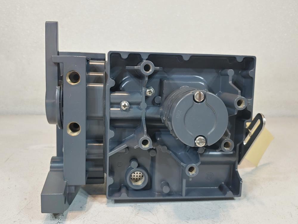 Fisher Pneumatic Single-Acting Valve Positioner Type 3582