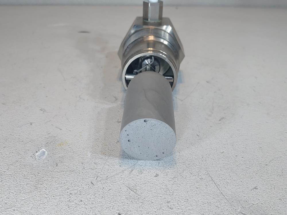 BMD LC20 Series Pneumatic Liquid Level Switch 2" NPT Model LC20P-CP4