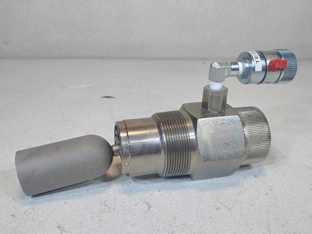 BMD LC20 Series Pneumatic Liquid Level Switch 2" NPT Model LC20P-CP4