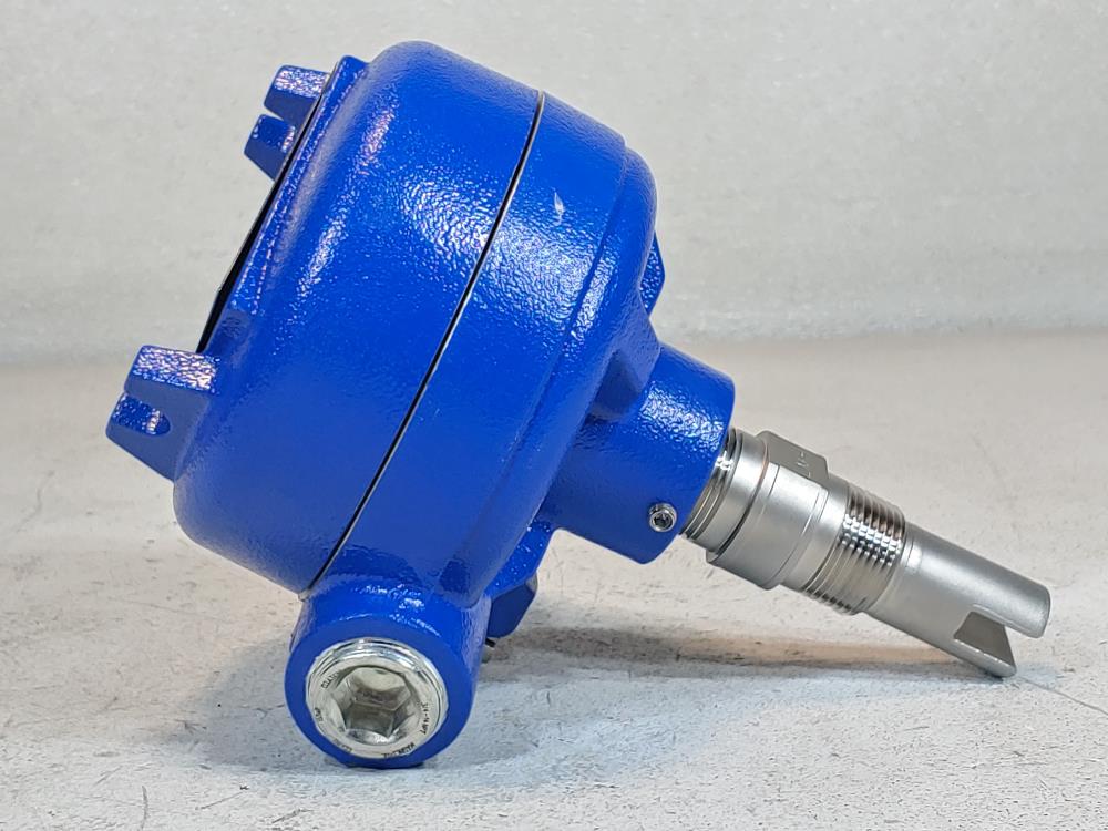 Magnetrol Level Switch Model#: 910-P1A0-001