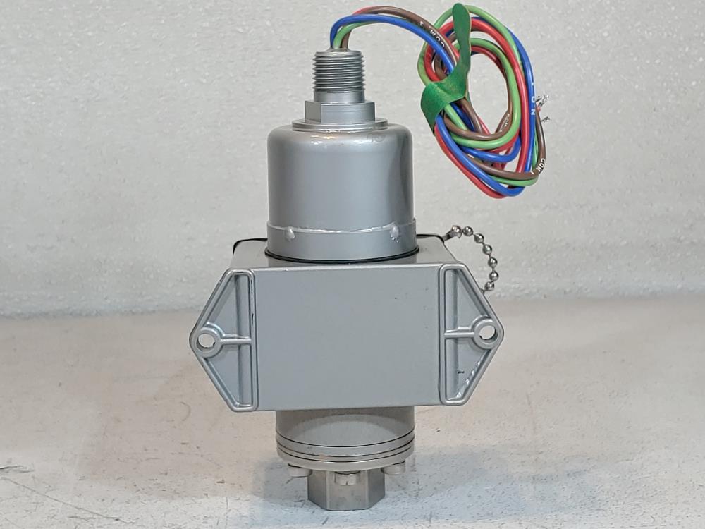Custom Control Sensors CCS Model#: 646GZE5 Pressure Switch