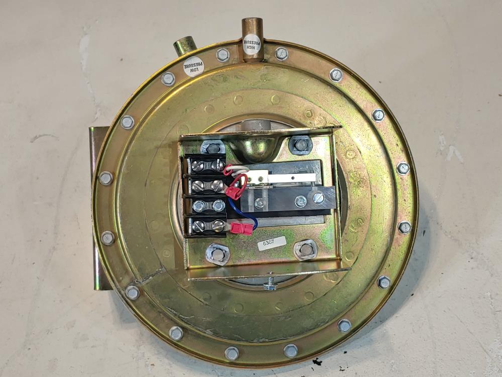 Dwyer Floating Contact Null Switch #1640-10