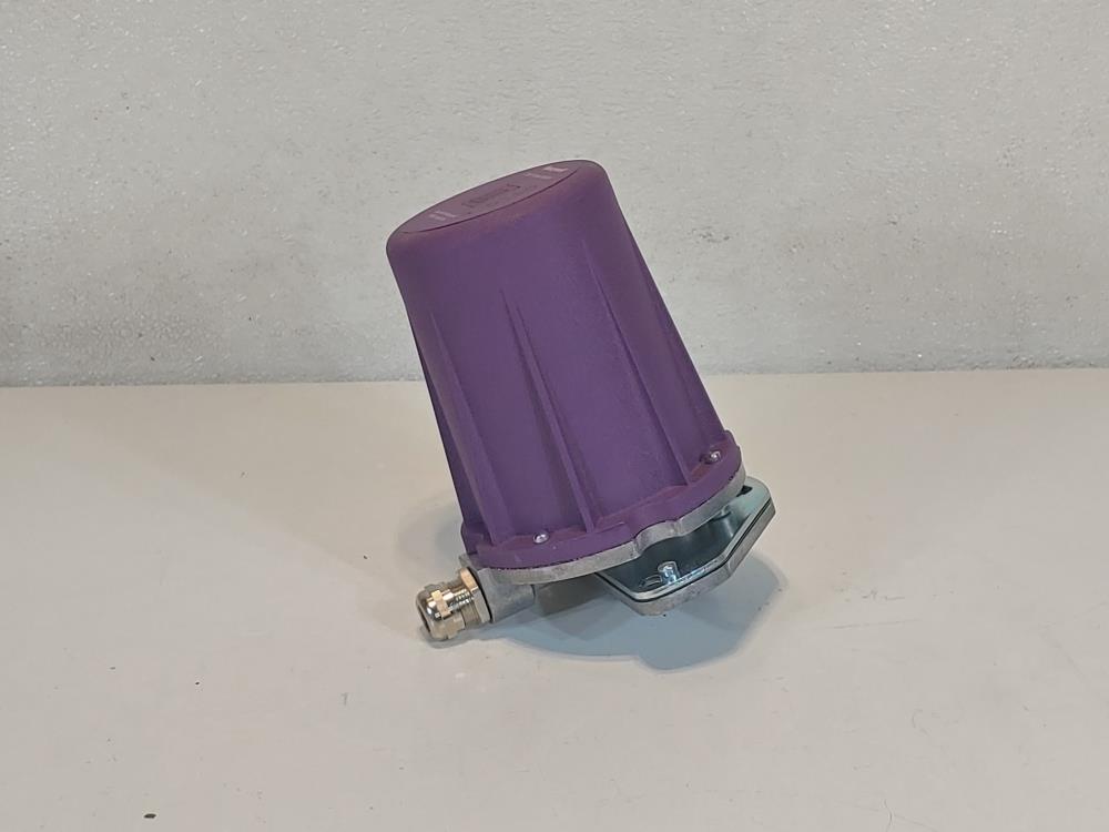 Honeywell C7061 Purple Peeper Dynamic Self-check UV Flame Detector