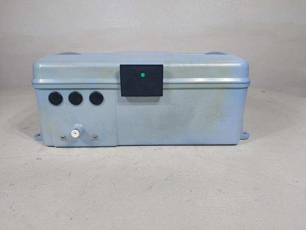 Hach CL-17 Chlorine Analyzer - 54400-60