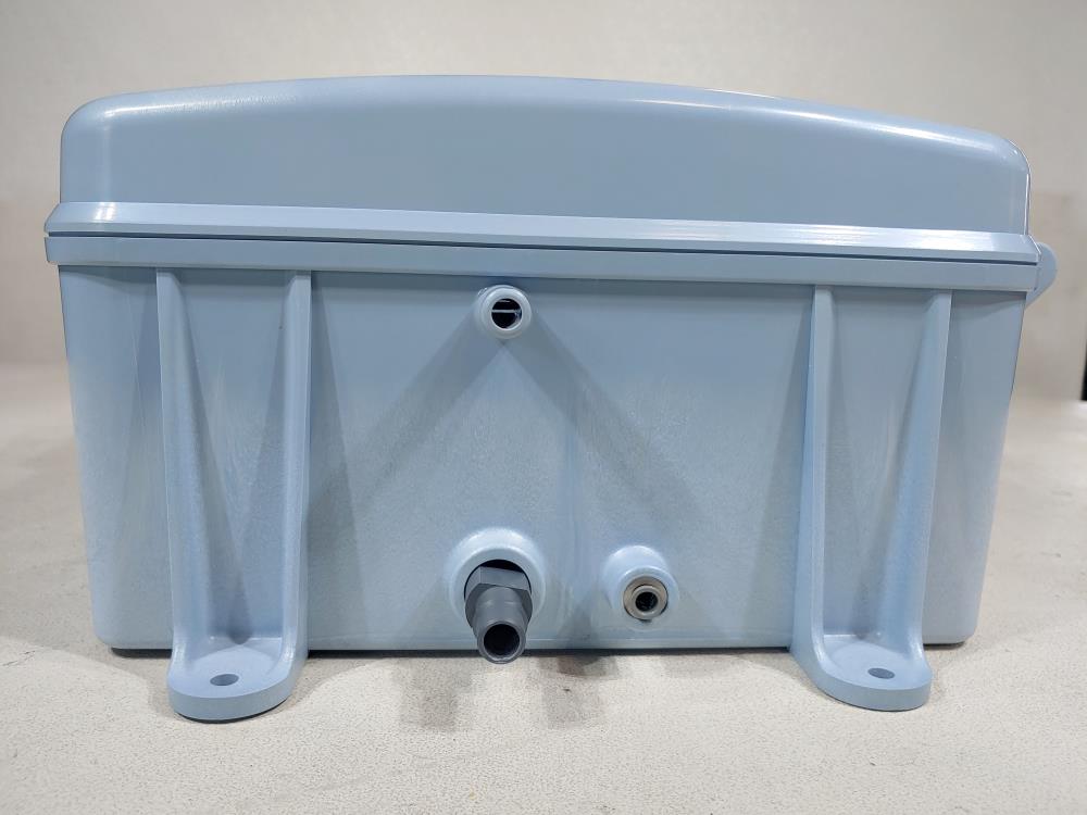 Hach CL-17 Chlorine Analyzer - 54400-60