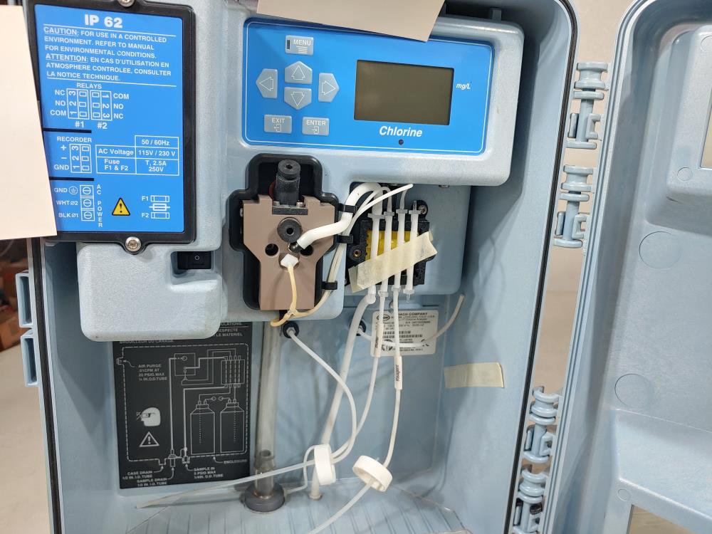 Hach CL-17 Chlorine Analyzer - 54400-60