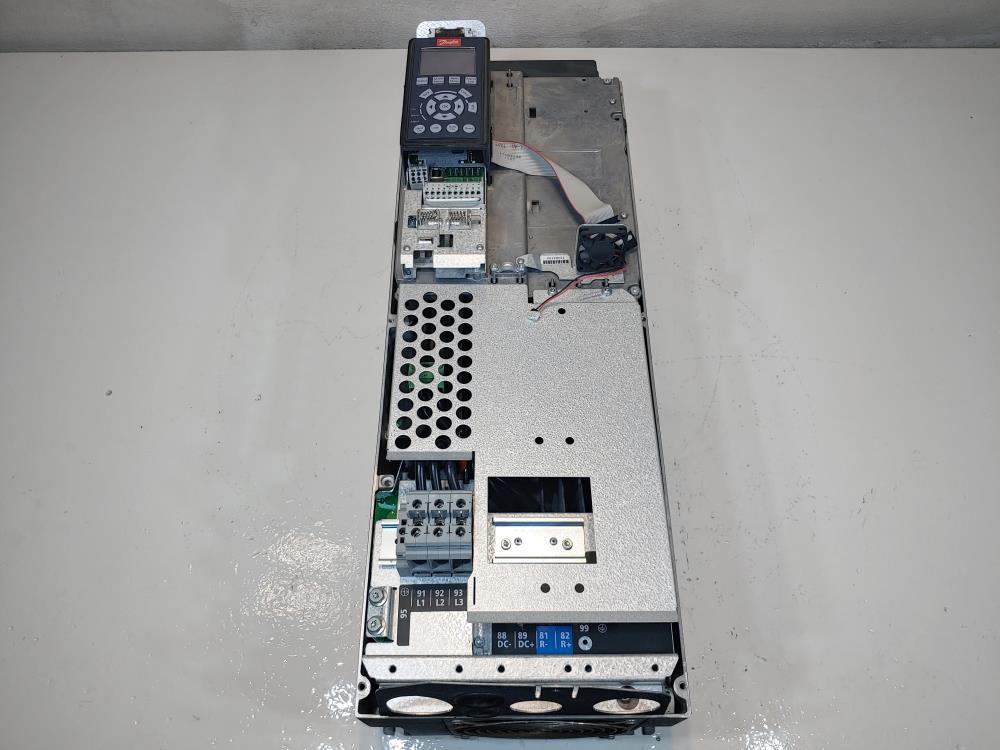 Danfoss VLT Automation Drive FC-302P22KT5E21H2XGXXXXSXXXXAXBXC4X15DX