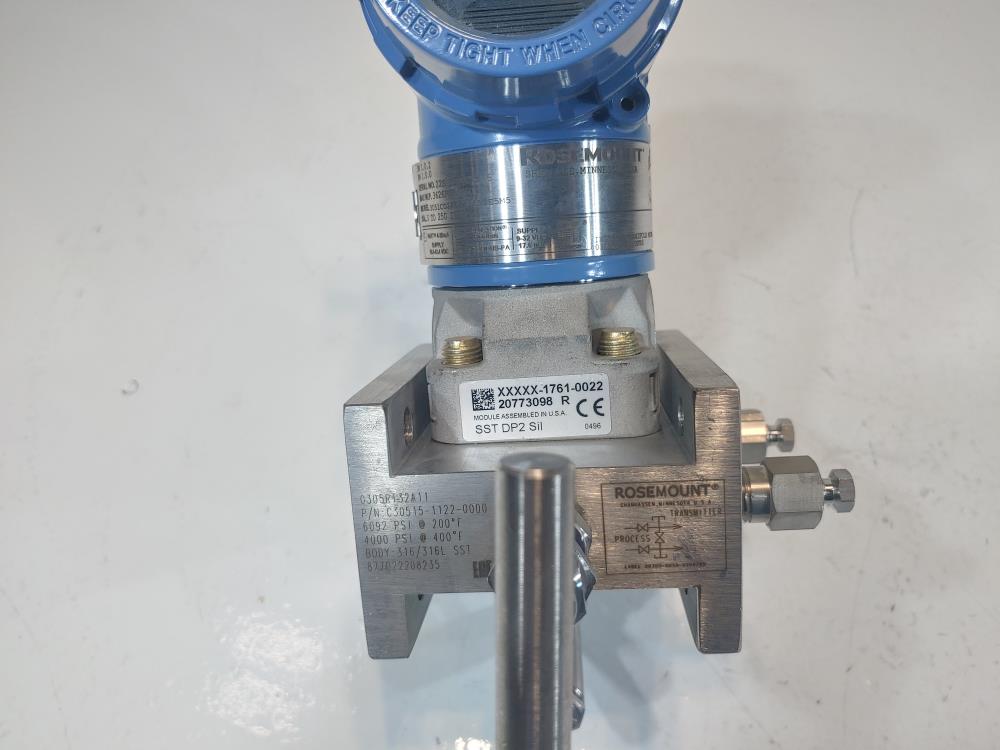 Rosemount 3051CD2A02A1AS5E5M5 Pressure Transmitter W/ Manifold