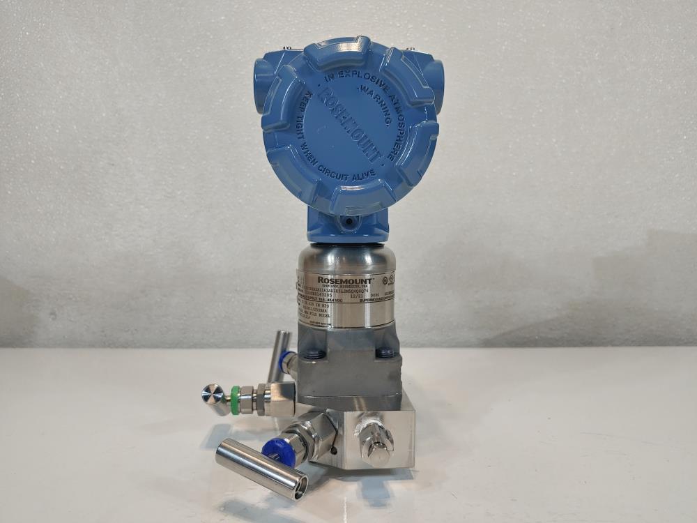 Rosemount Emerson 300S1AAD1E5M5 Pressure Transmitter w/ Manifold