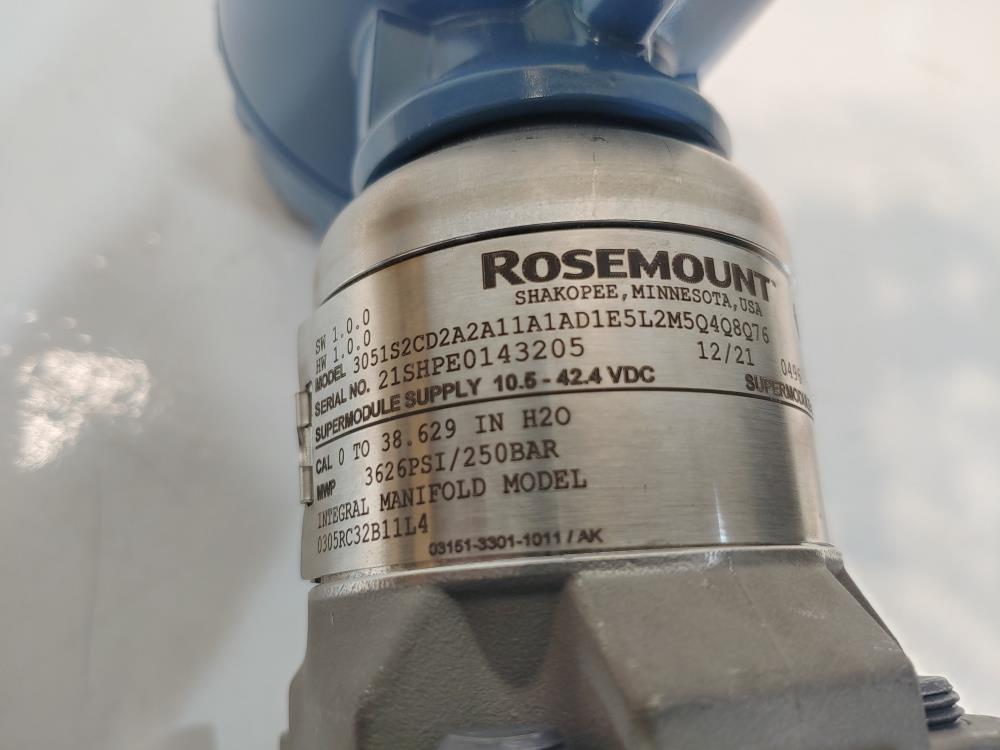 Rosemount Emerson 300S1AAD1E5M5 Pressure Transmitter w/ Manifold