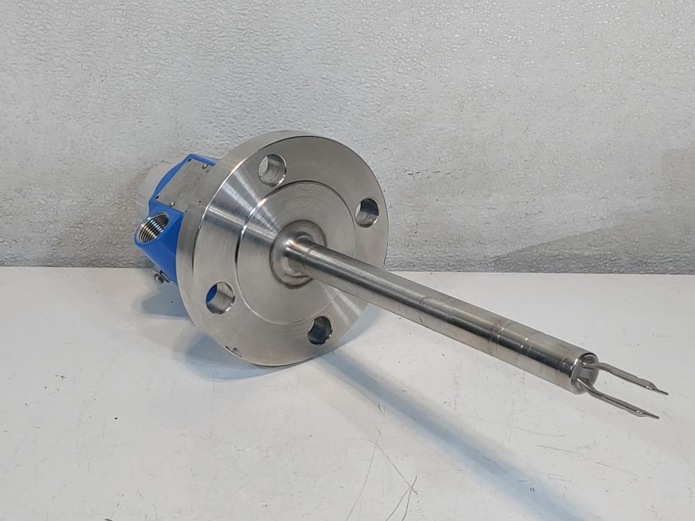 Endress Hauser Liquiphant M Point Level Limit Switch FTL51-RAE2CB1E5A (11")