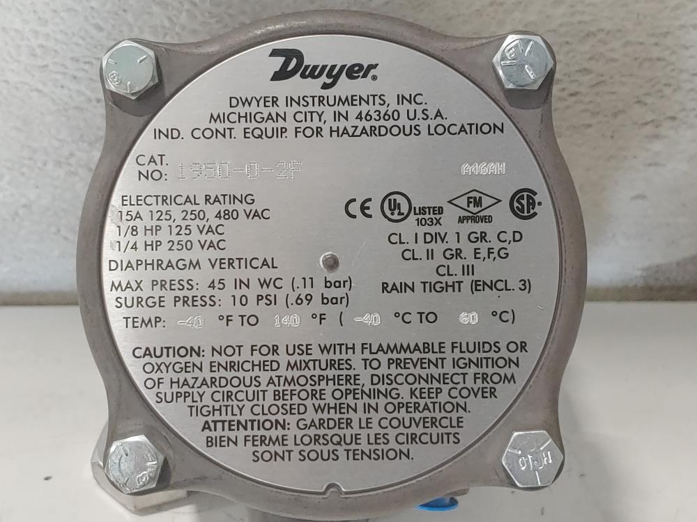 Dwyer Explosion-Proof Differential Pressure Switch 1950-0-2F