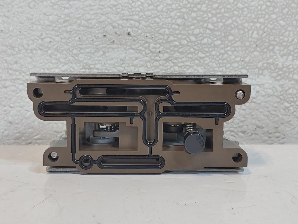 Fisher Double Acting Relay Assembly 38B5786X052
