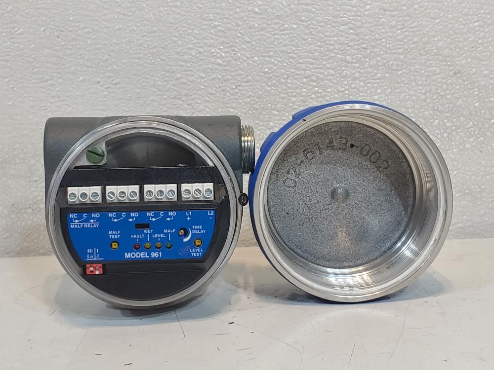 Magnetrol 961-7DA0-030 Ultrasonic Level Switch AMB Temp: 40°F To 160°F