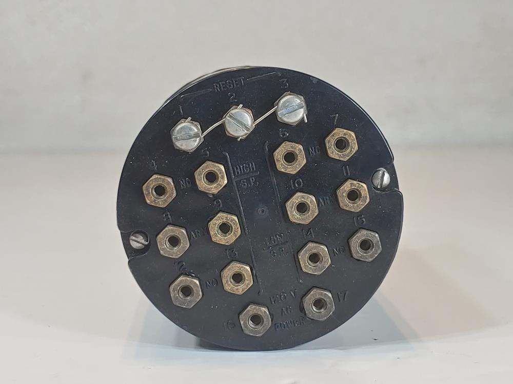 LFE 0-300 A-C Volts Shielded Meter V430-FAZZ-01 w/ Meter Relay Control Unit