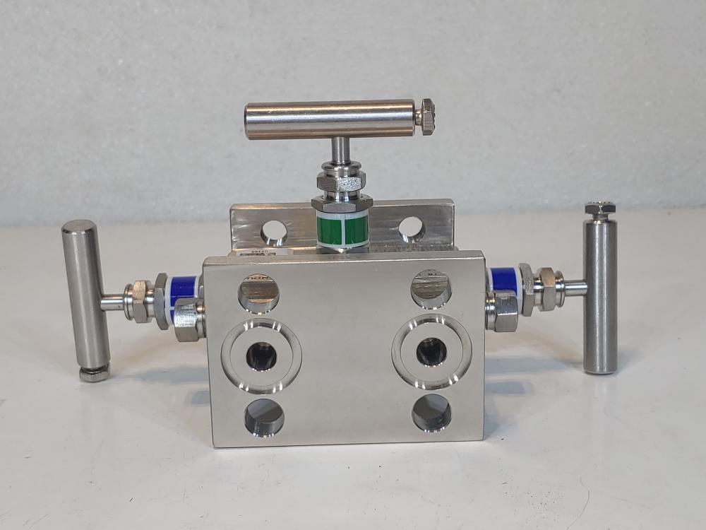 Rosemount 0304RT32F1X Conventional Manifold