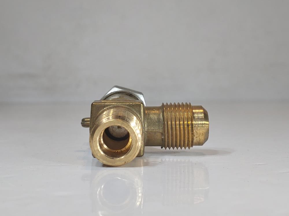 Henry Packed Brass Angle Receiver Valves, 1/2" MPT x 5/8" Flare, Cat ...