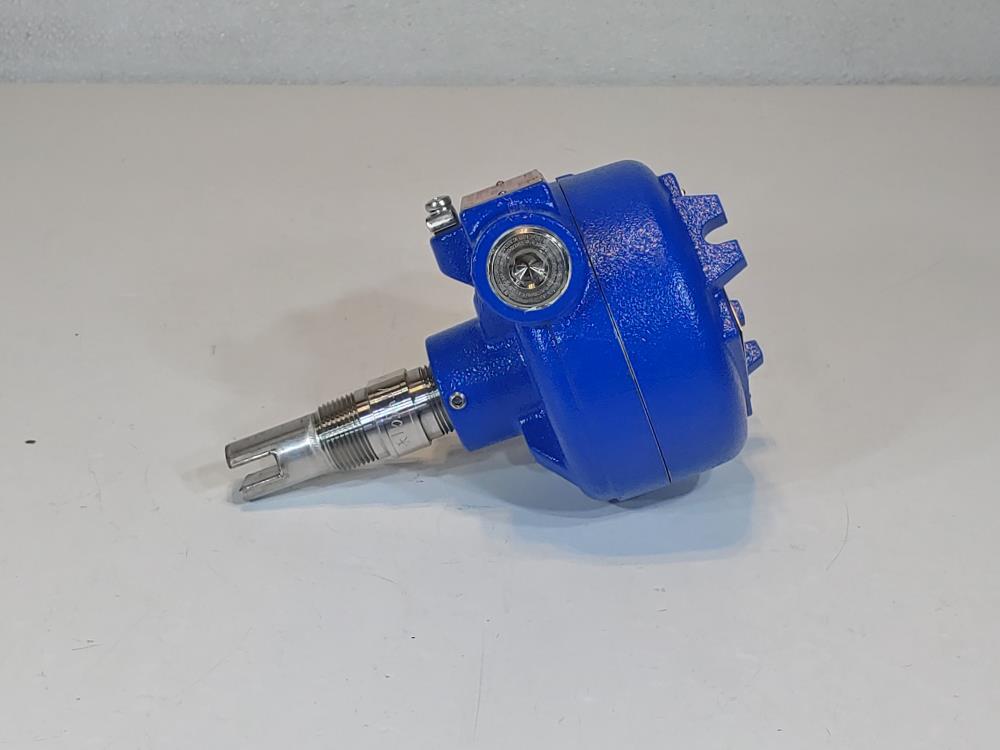 Magnetrol Level Switch Model#: 910-P1A0-001