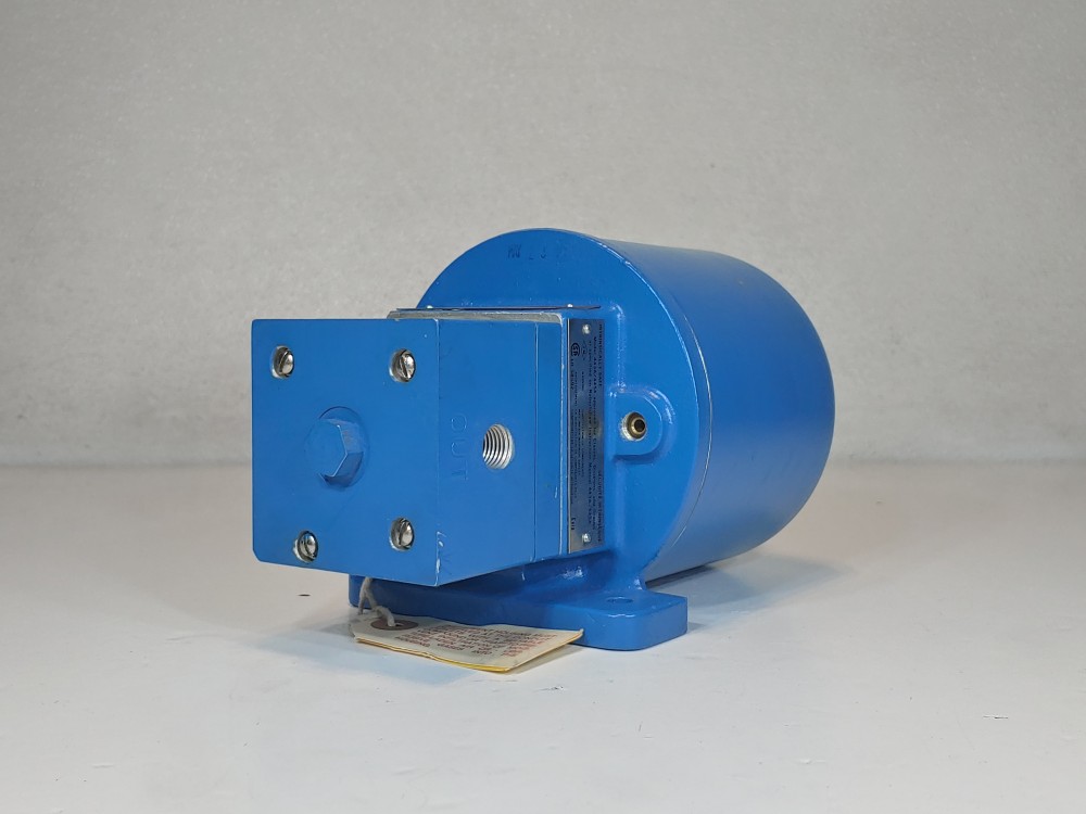Robertshaw 445A-B1 Electro Pneumatic Pressure Relay