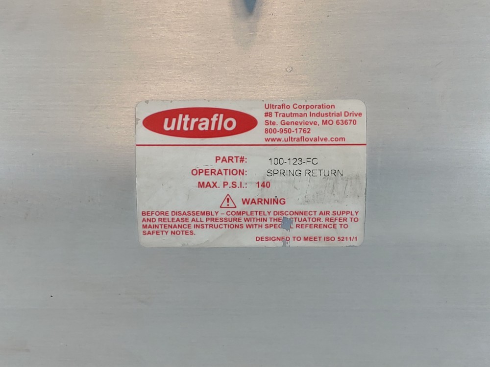 ULTRAFLO Standard Pneumatic Actuator 100-123-FC w/ 4" Wafer Butterfly Valve