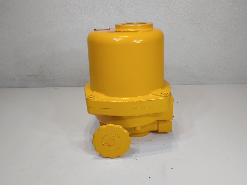 EL-O-MATIC Type EL100 Electric Actuator 1/2" NPT