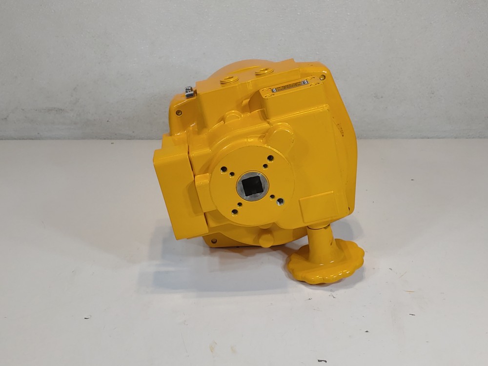 EL-O-MATIC Type EL100 Electric Actuator 1/2" NPT