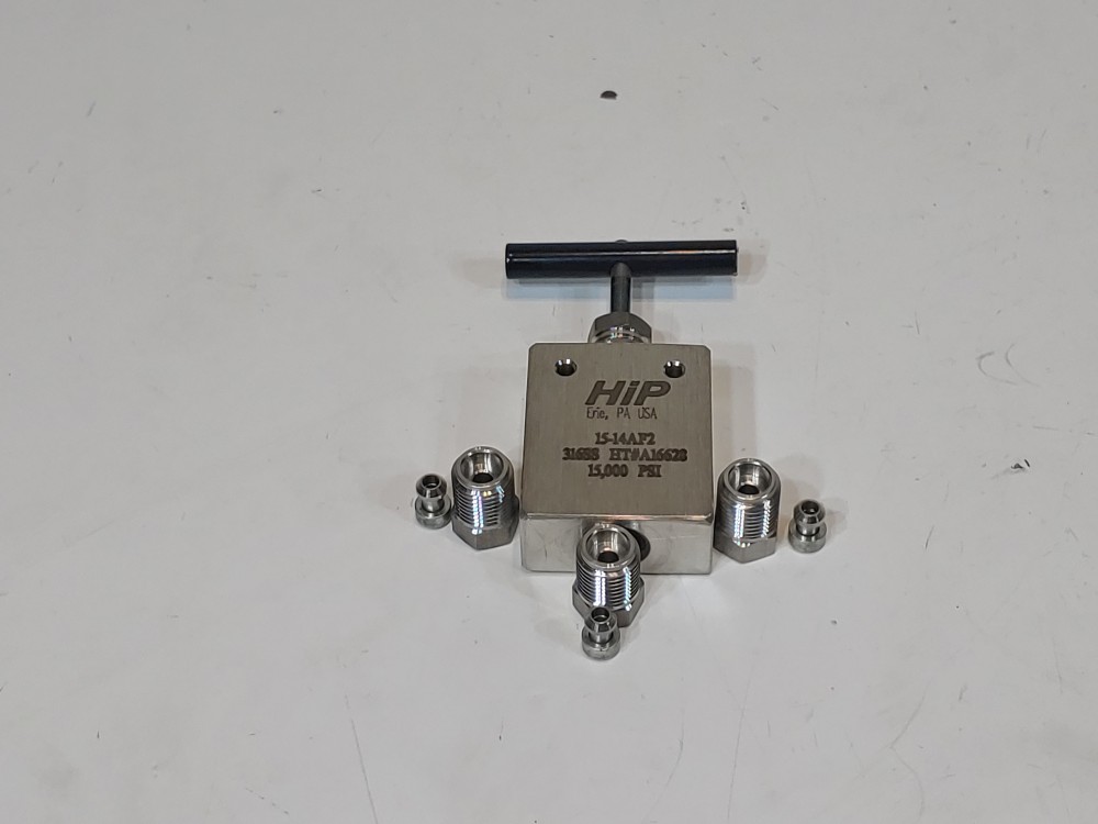 HIP 316SS 3-Way Taper Seal Needle Valve Type: 15-14AF2