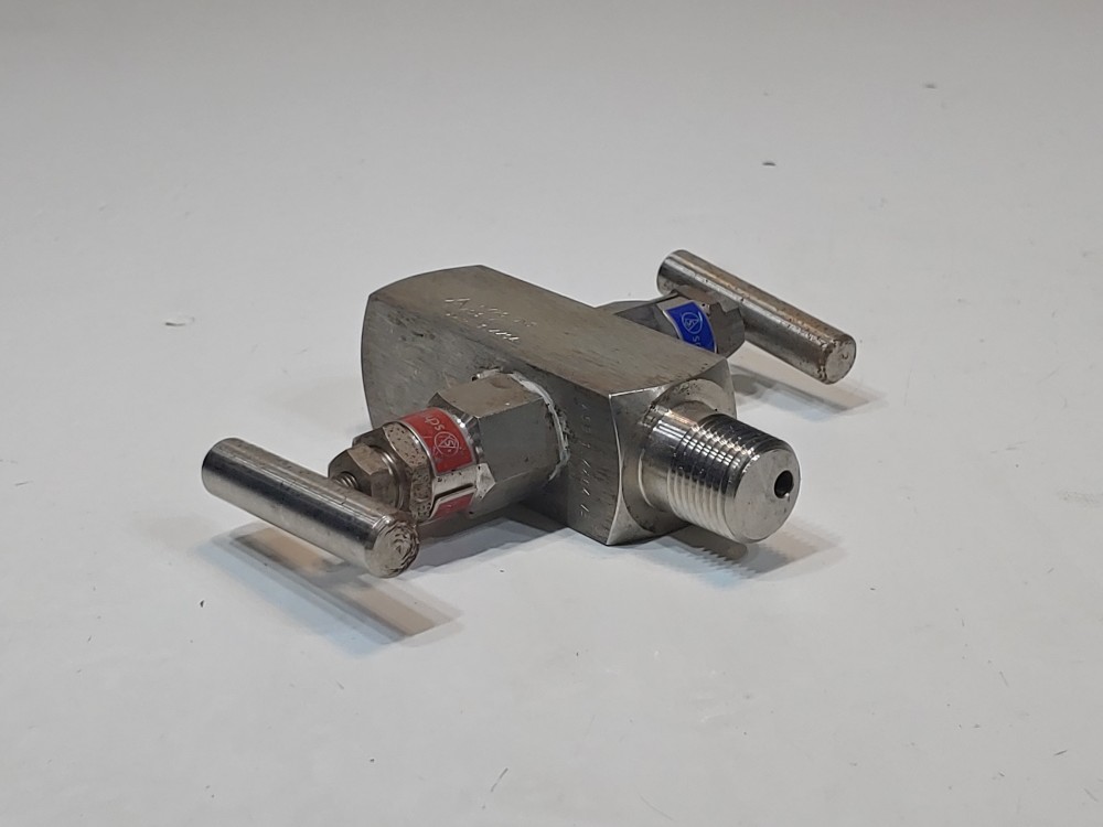 Schneider Block & Bleed Manifold Valve Pn420 Dn5