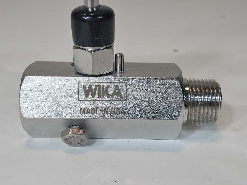 WIKA 1/2" MNPT X 1/2" FNPT Block & Bleed Valve #4339755