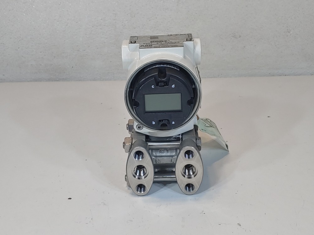 ABB 600T EN Series Pressure HART Transmitter 611EDC2H6AG81A1