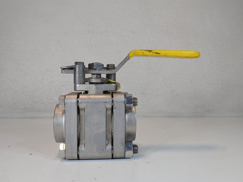 Apollo 1-1/2" 1500 CWP SW CF8M FP 3-PC Ball Valve Model#: 86A-207-01