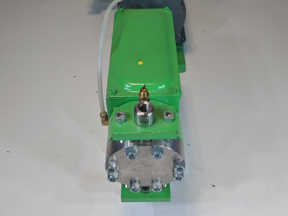 Pulsafeeder Pulsa 680-S-E Diaphragm Metering Pump