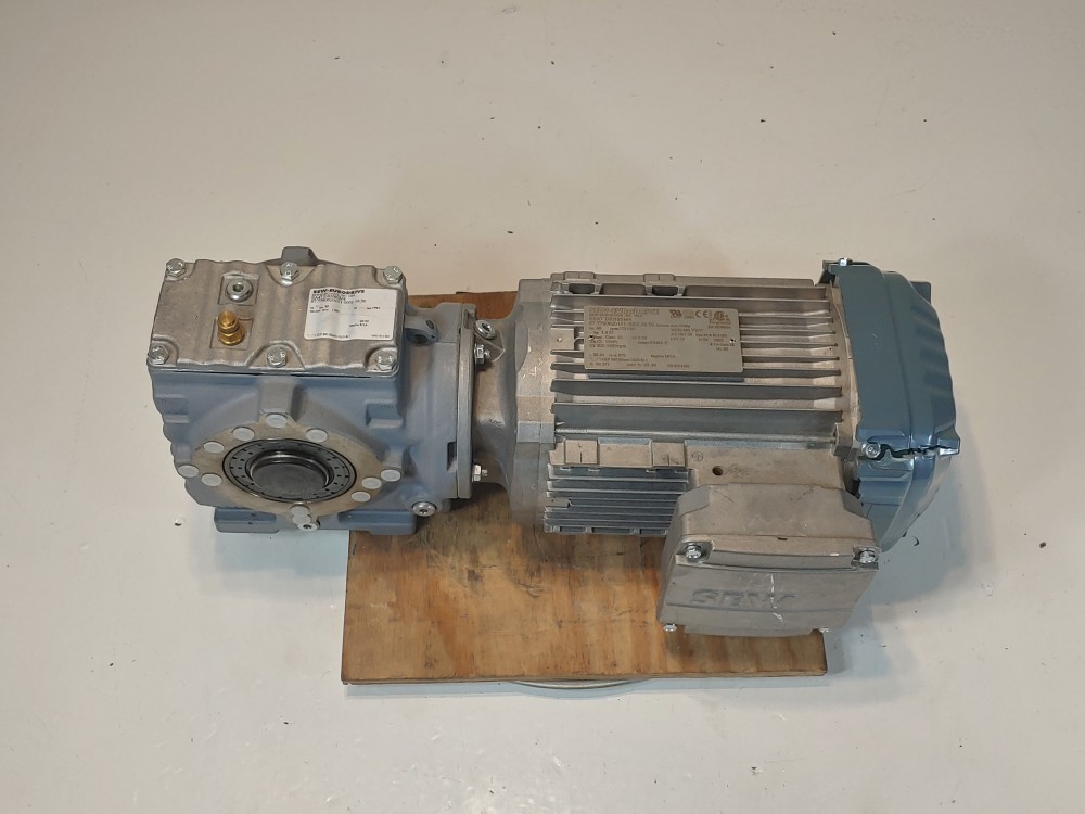 Sew-Eurodrive Helical Worm Gearmotor, 1751 RPM, Type SA47 DRN80M4
