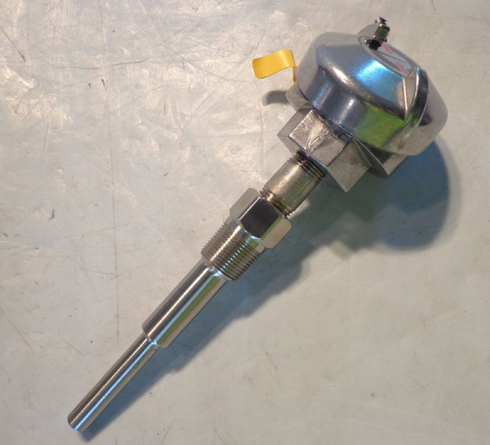 F.W. MURPHY RTD TRANSMITTER w/ THERMOWELL - MODEL TCK-345