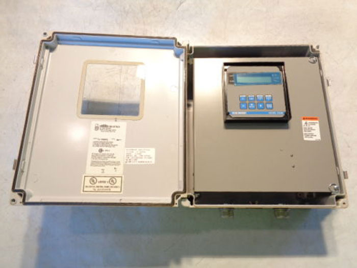 ROSEMOUNT MICROPROCESSOR pH ANALYZER CONDUCTIVITY 1054BC w/ ENCLOSURE