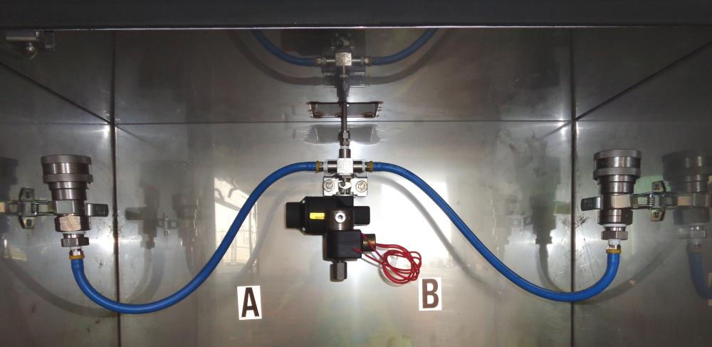 JISKOOT INC SAMPLING INSULATED CABINET AND SERIES 210 SAMPLE PROBE ASSEMBLY